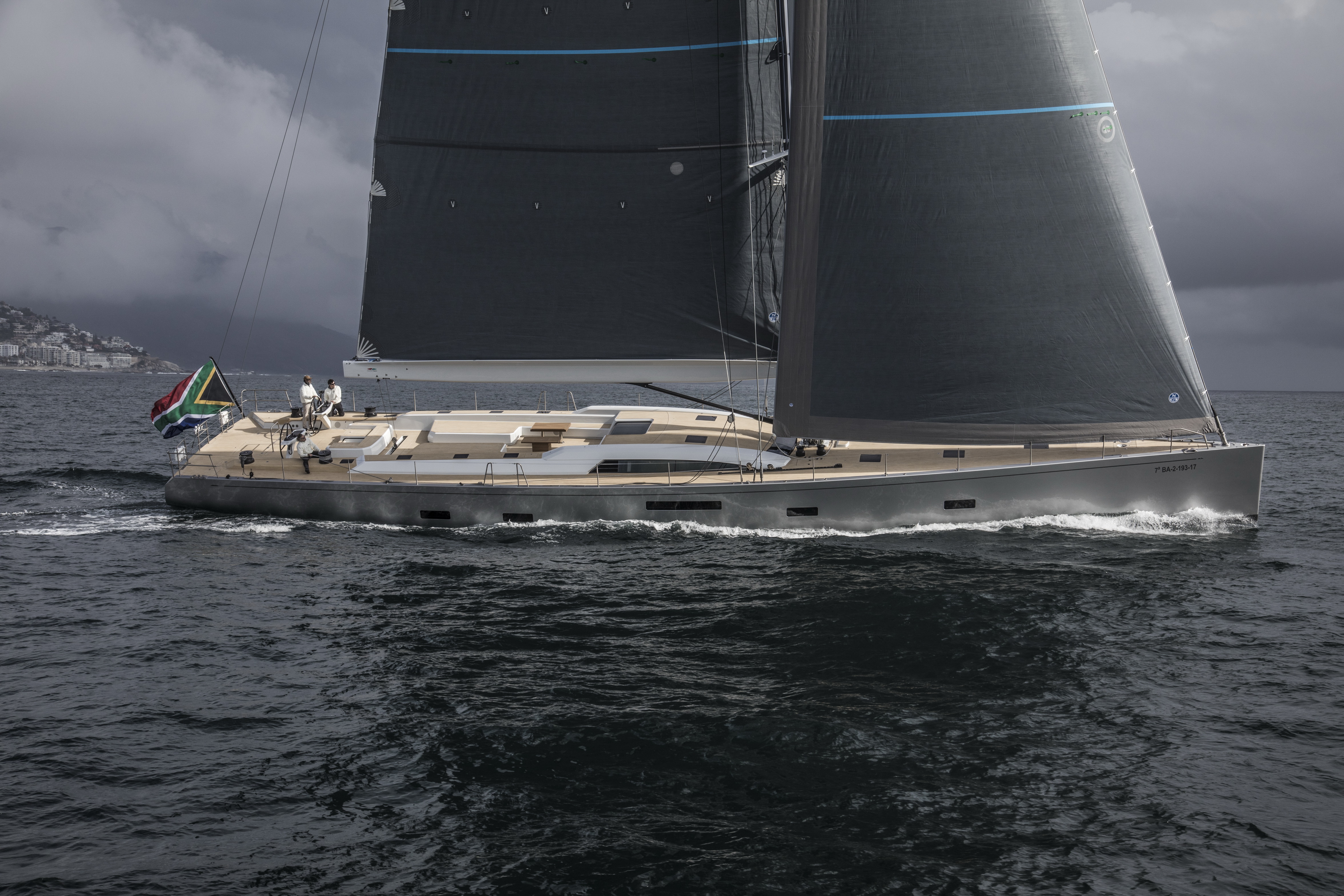 Yacht KIBOKO TRES, Southern Wind | CHARTERWORLD Luxury Superyacht Charters